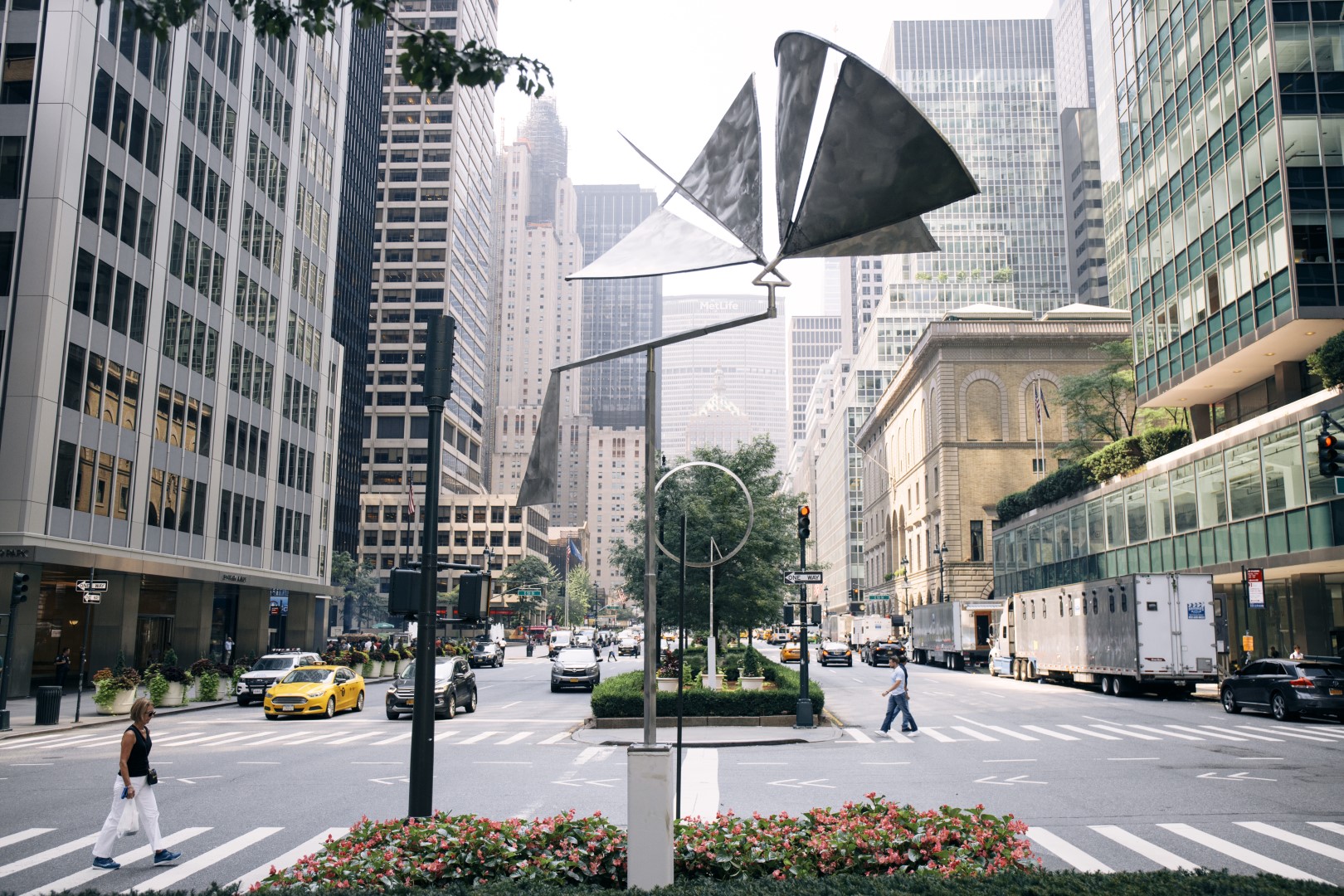 George Rickey on Park – Iconic, Kinetic, Mesmerizing Sculptures Tower ...