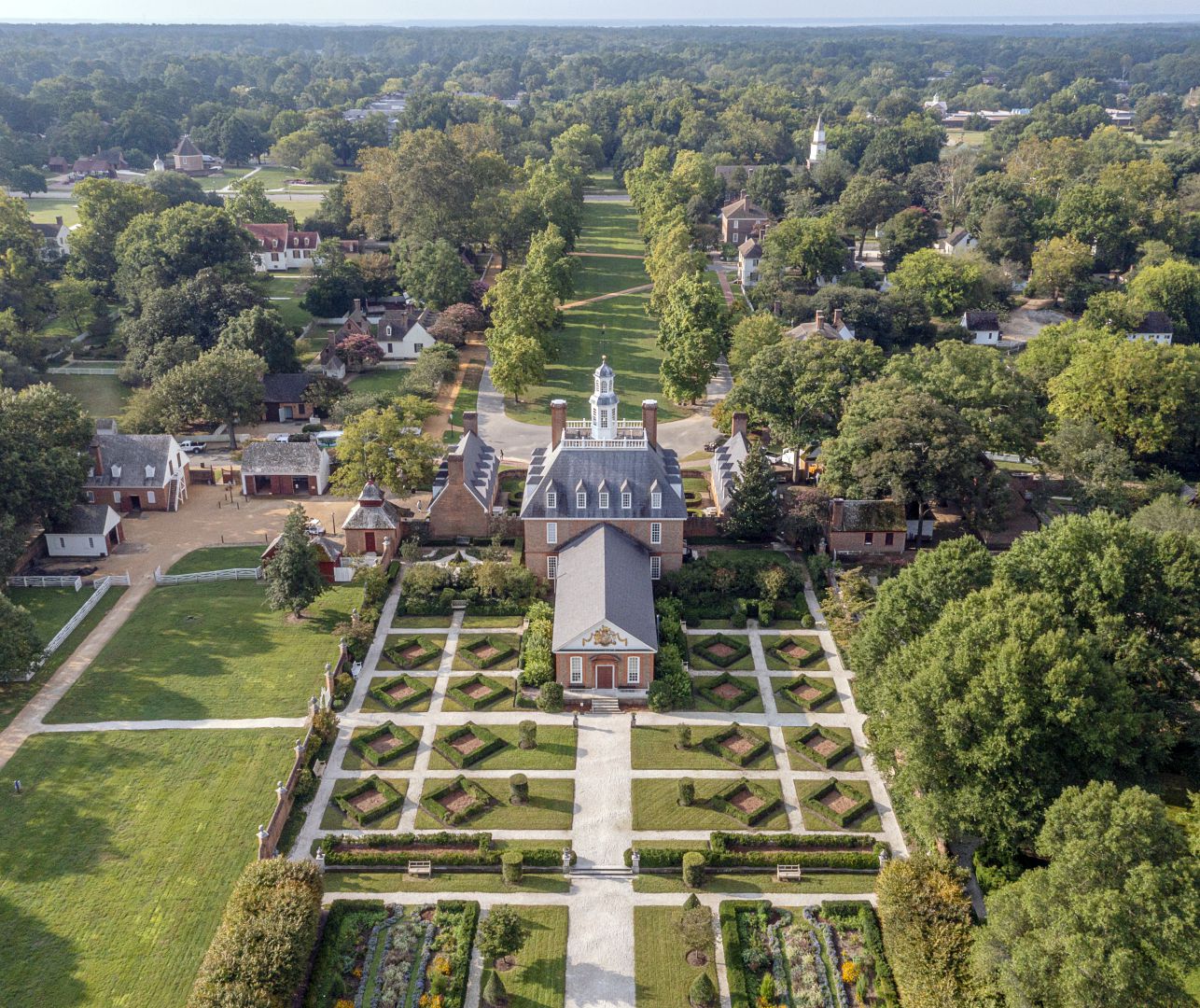 Colonial Williamsburg: Williamsburg, Virginia – Side of Culture
