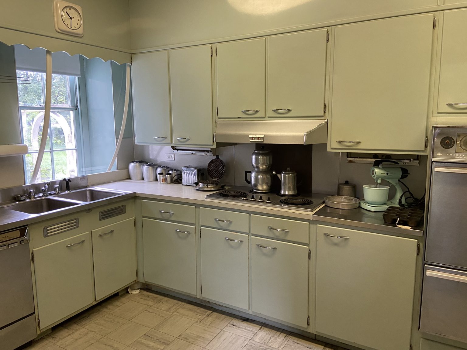 Sharing Inclusive Stories at Philly’s Cliveden Historic Site – Side of ...