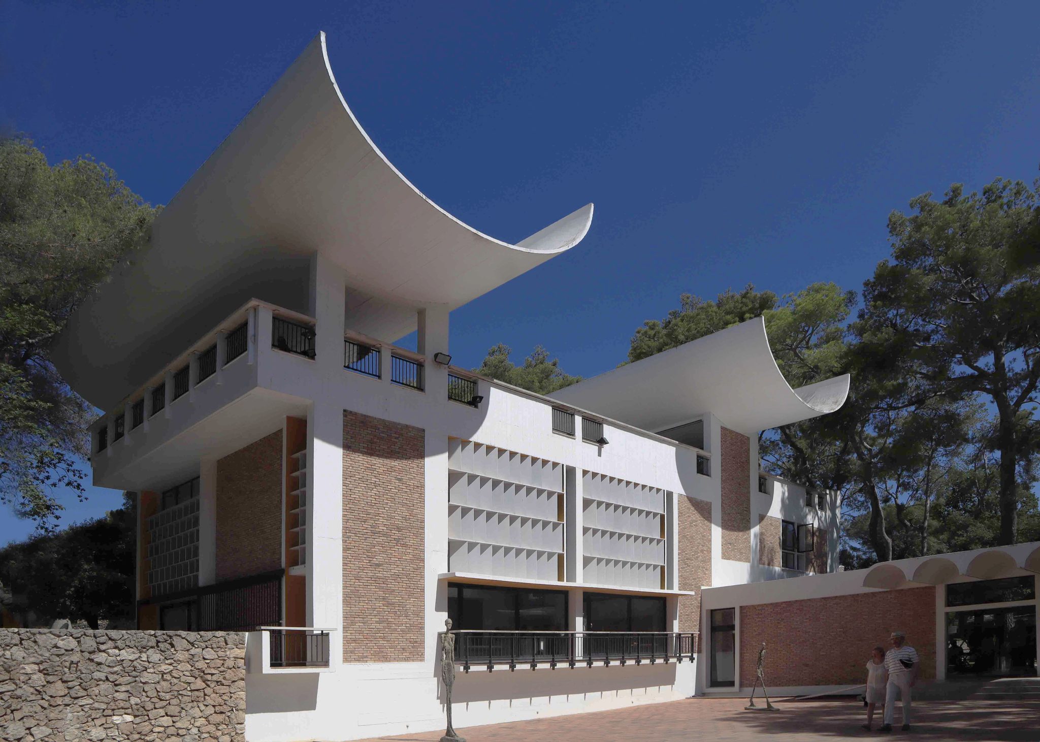 Maeght Foundation: People, Nature, Art, and Architecture – Side of Culture