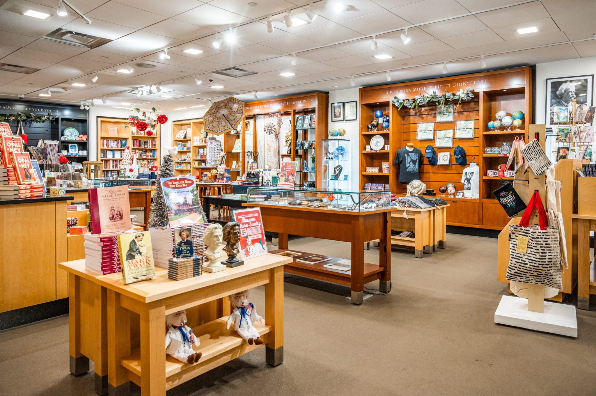 Museum bookstore – Side of Culture