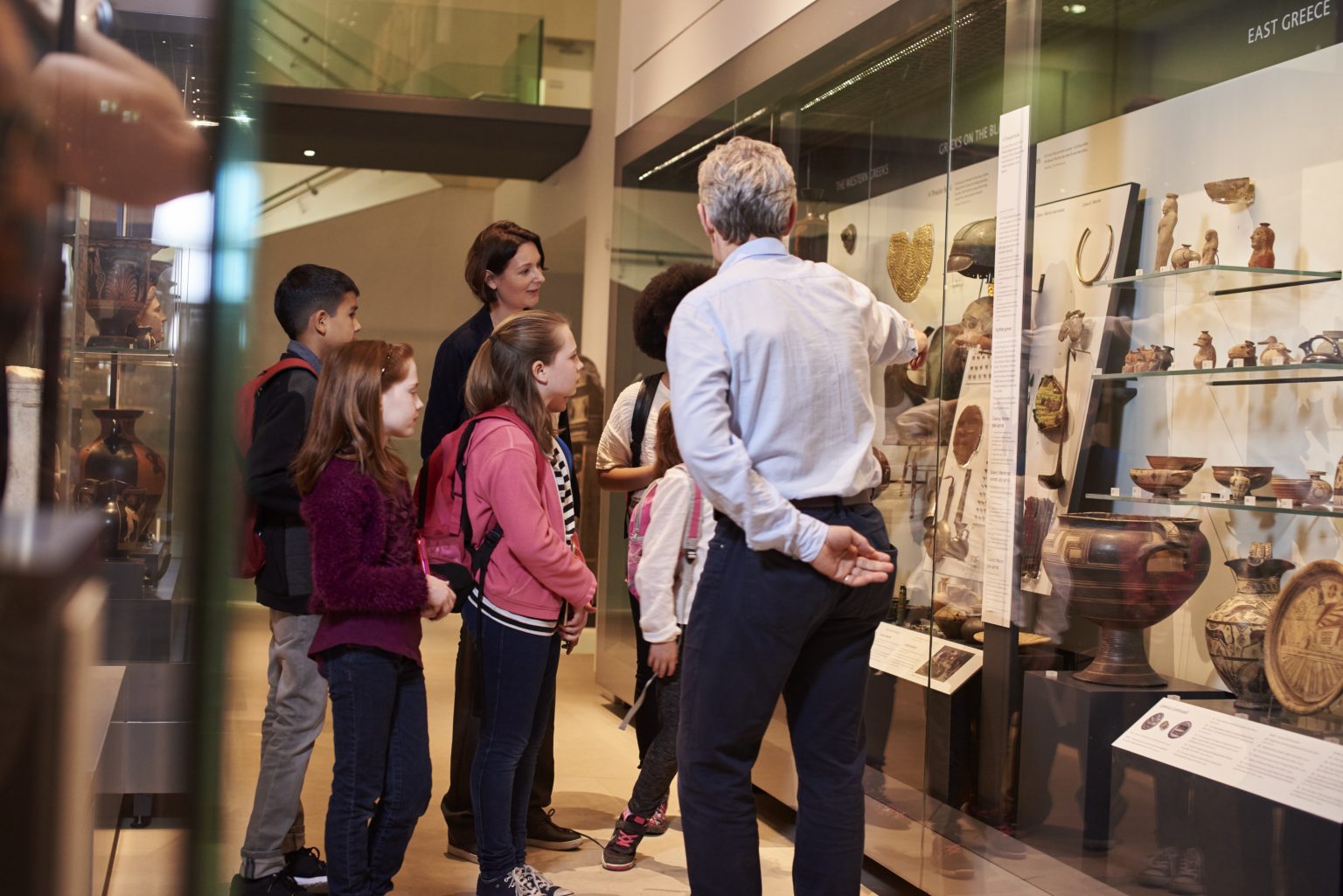 The Changing Role of Docents in America’s Museums – Side of Culture