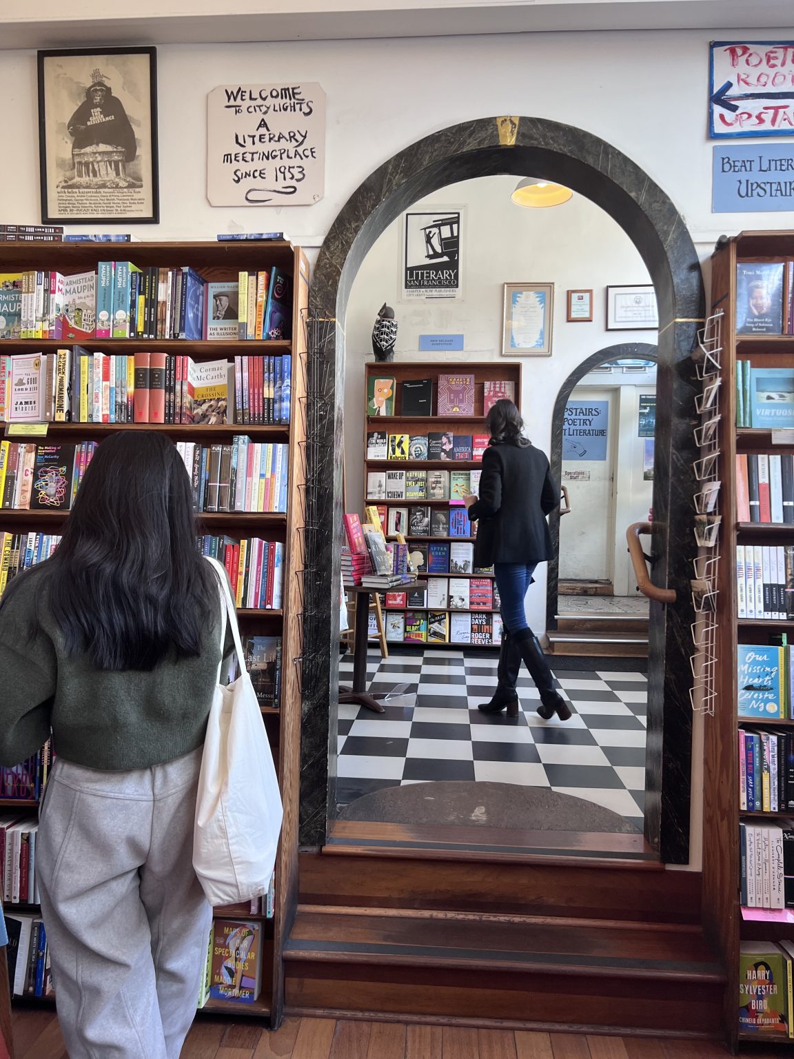 San Francisco’s Literary Oasis: City Lights Bookstore and the Beat ...