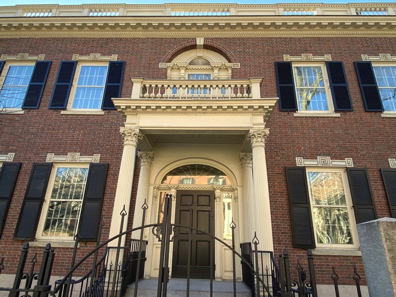 Engaging with Art at Providence’s Rhode Island School of Design – Side ...